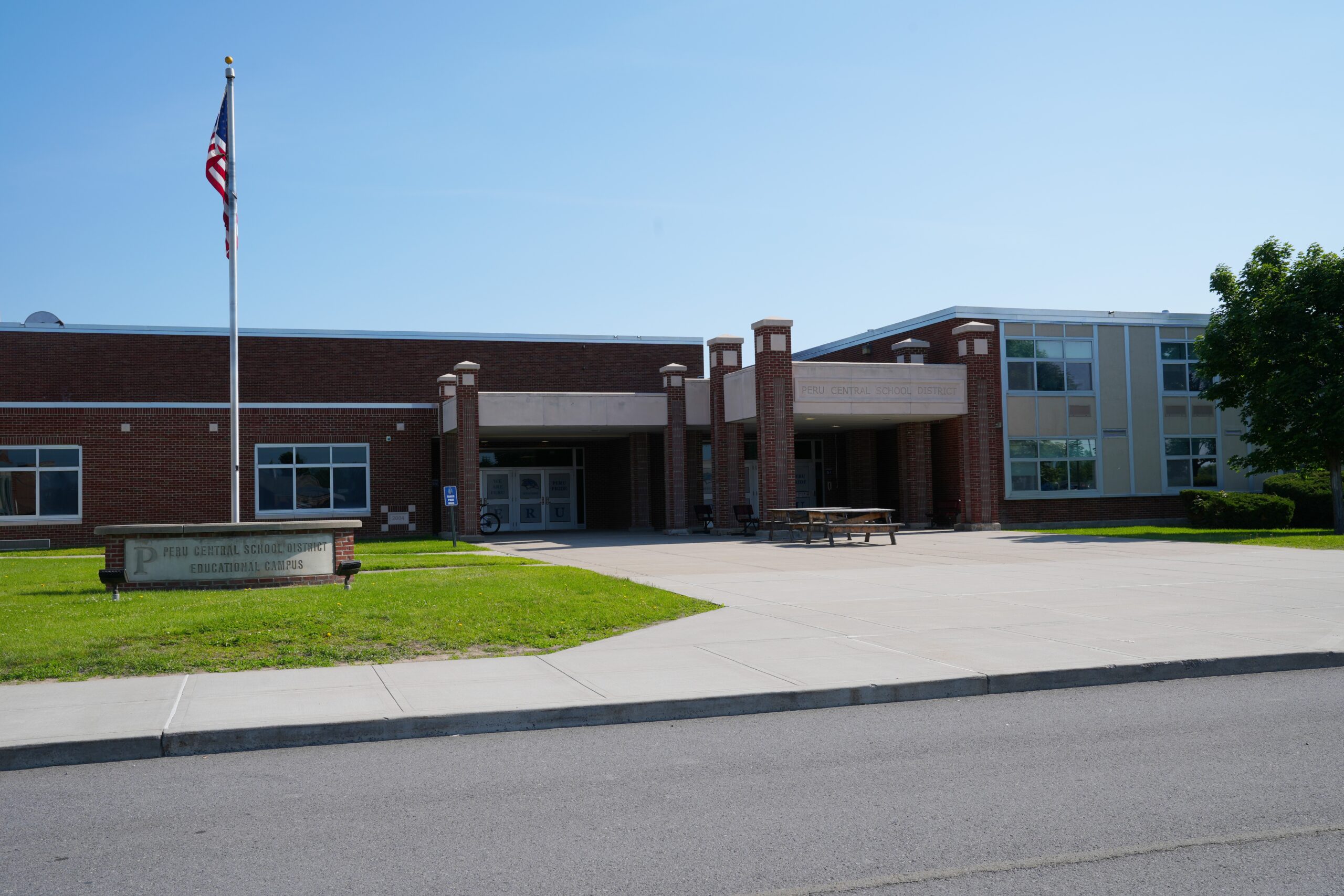 Peru High School – Peru Nighthawks